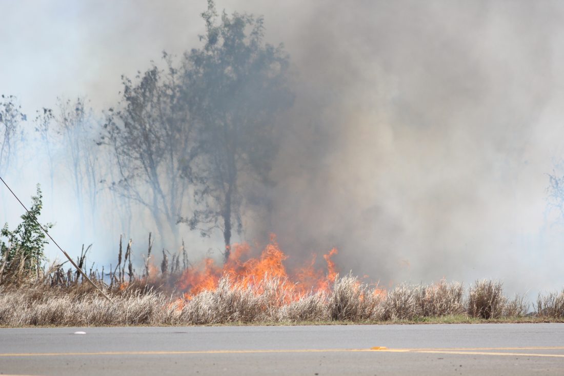 Crews battle new Pulehu fire | News, Sports, Jobs - Maui News